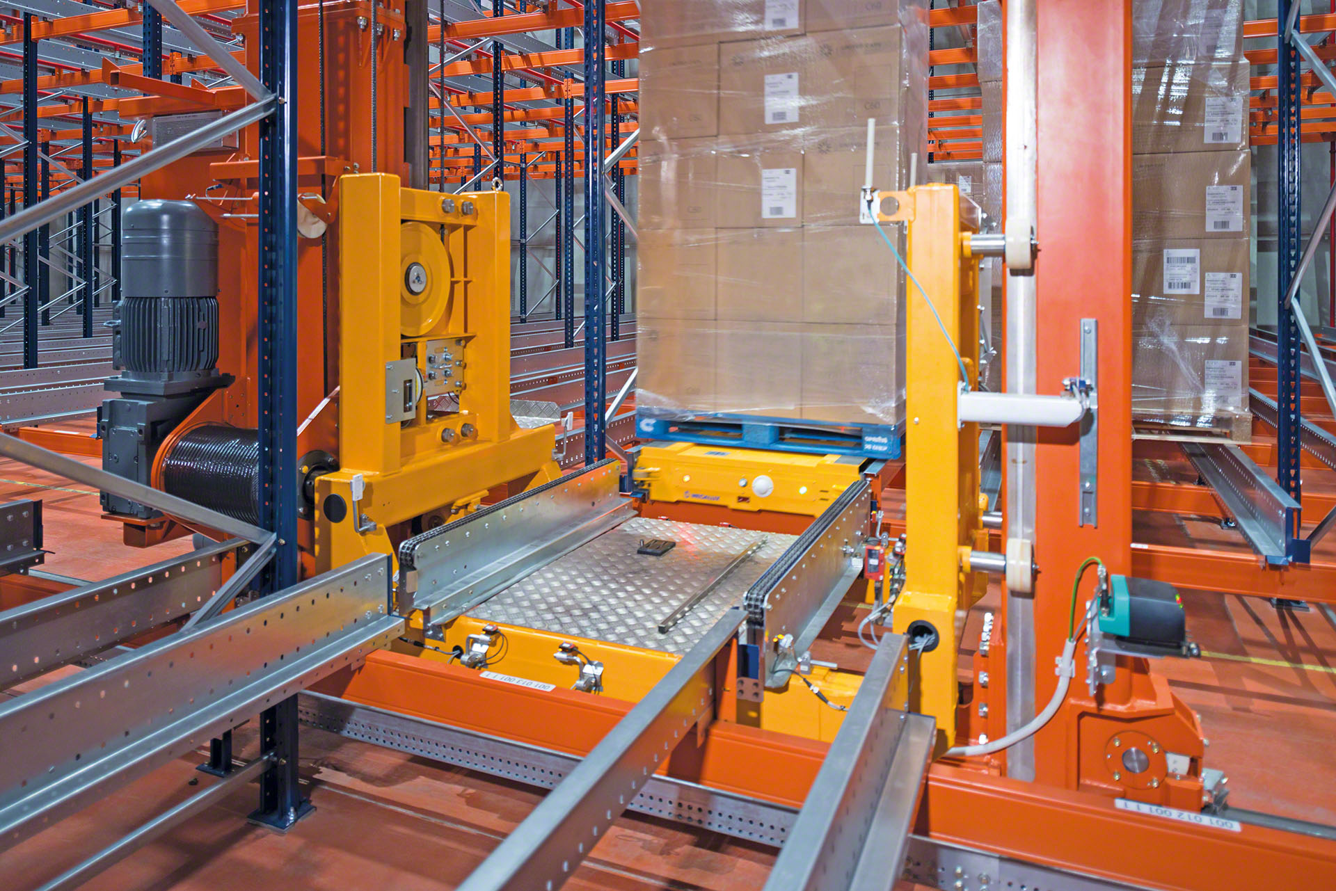 Pallet Shuttle automat - Mecalux.ro